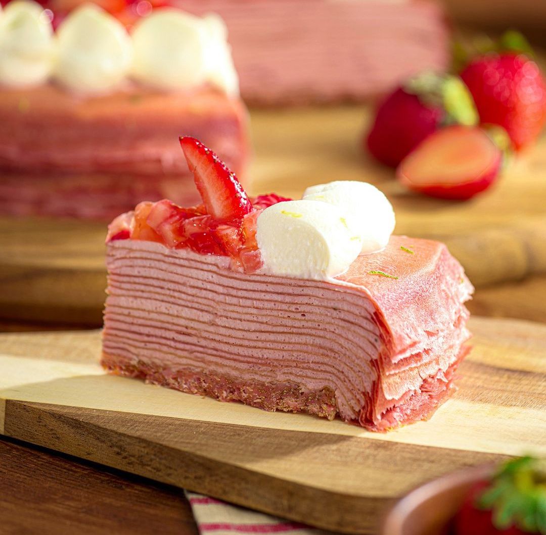 【全台】草莓控準備衝！ Lady M全新「草莓起司千層」登場 酸甜口感+濃郁起司味道別錯過 - Foody 吃貨